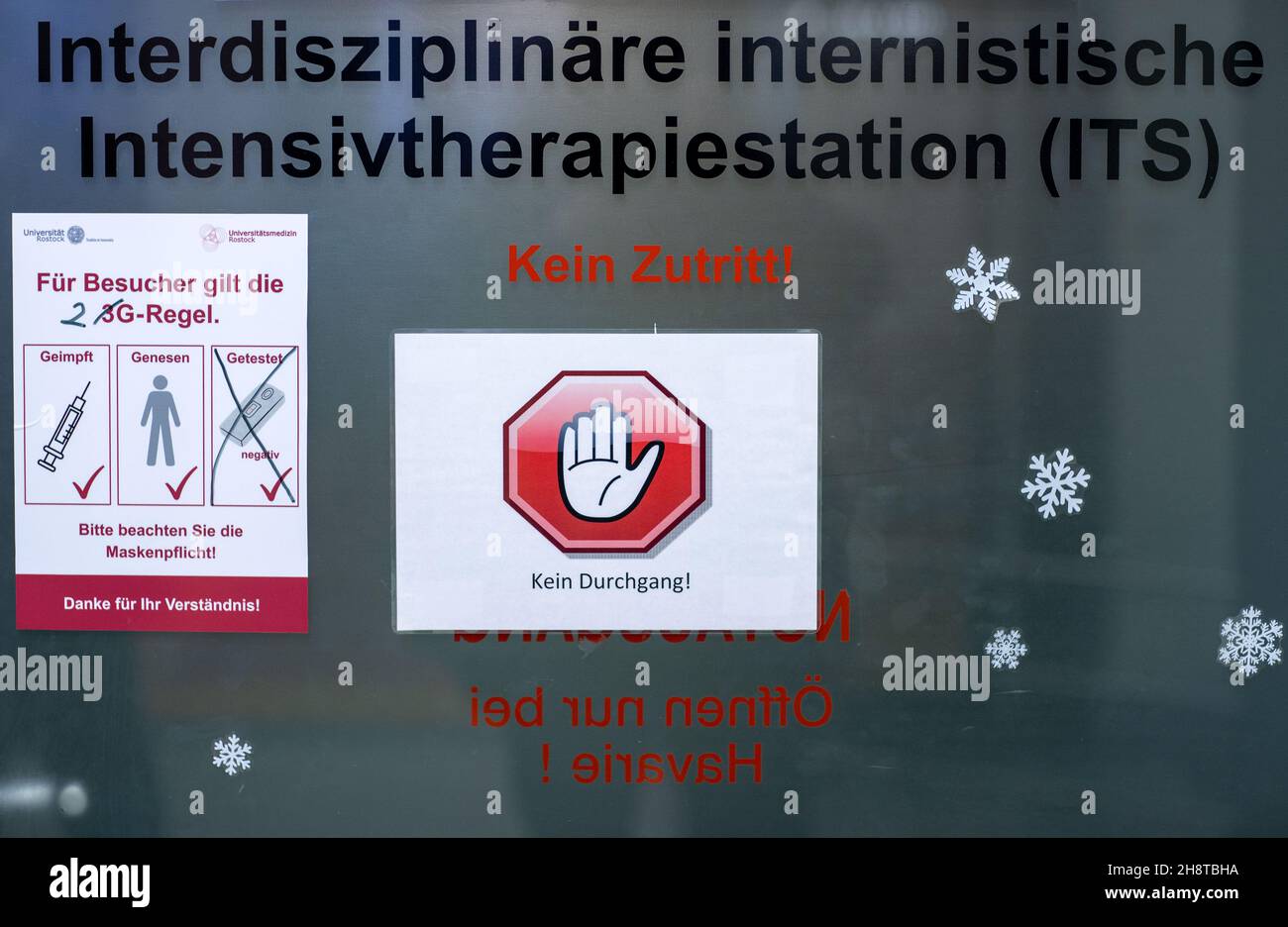 Rostock, Germany. 30th Nov, 2021. The entrance area of the intensive ...