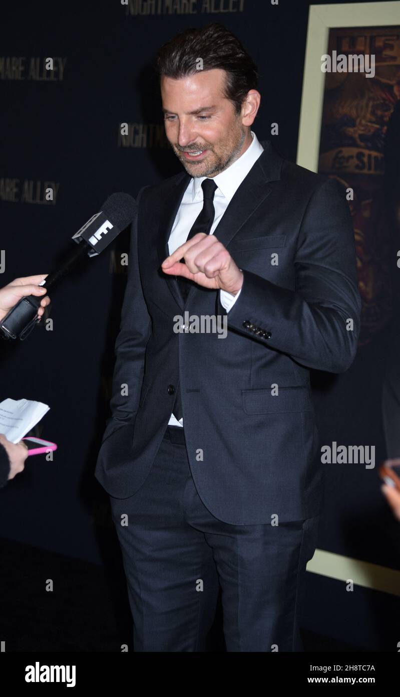 Bradley Cooper at the Nightmare Alley premiere at Alice Tully Hall in ...