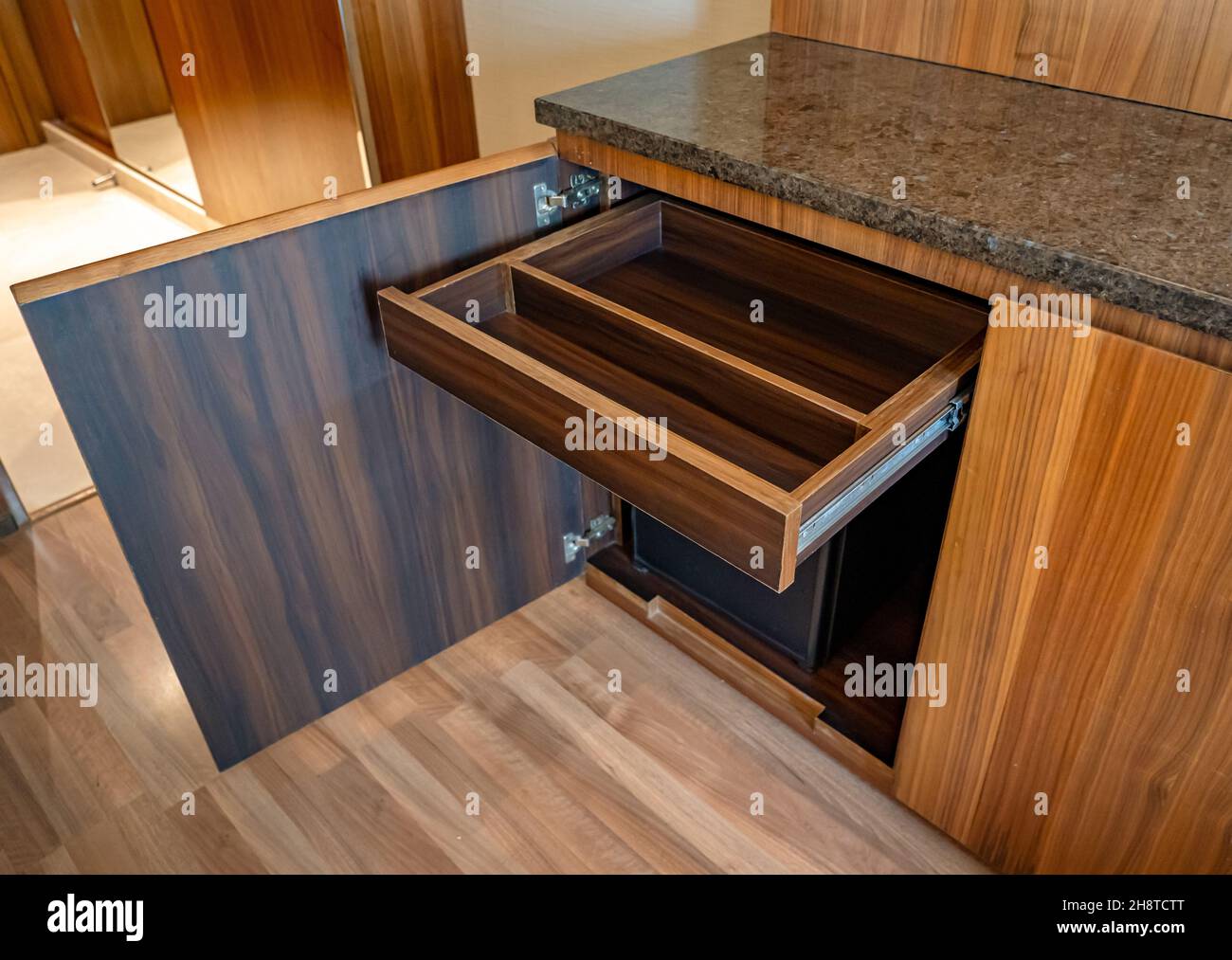 Open kitchen cabinet empty hi-res stock photography and images - Alamy