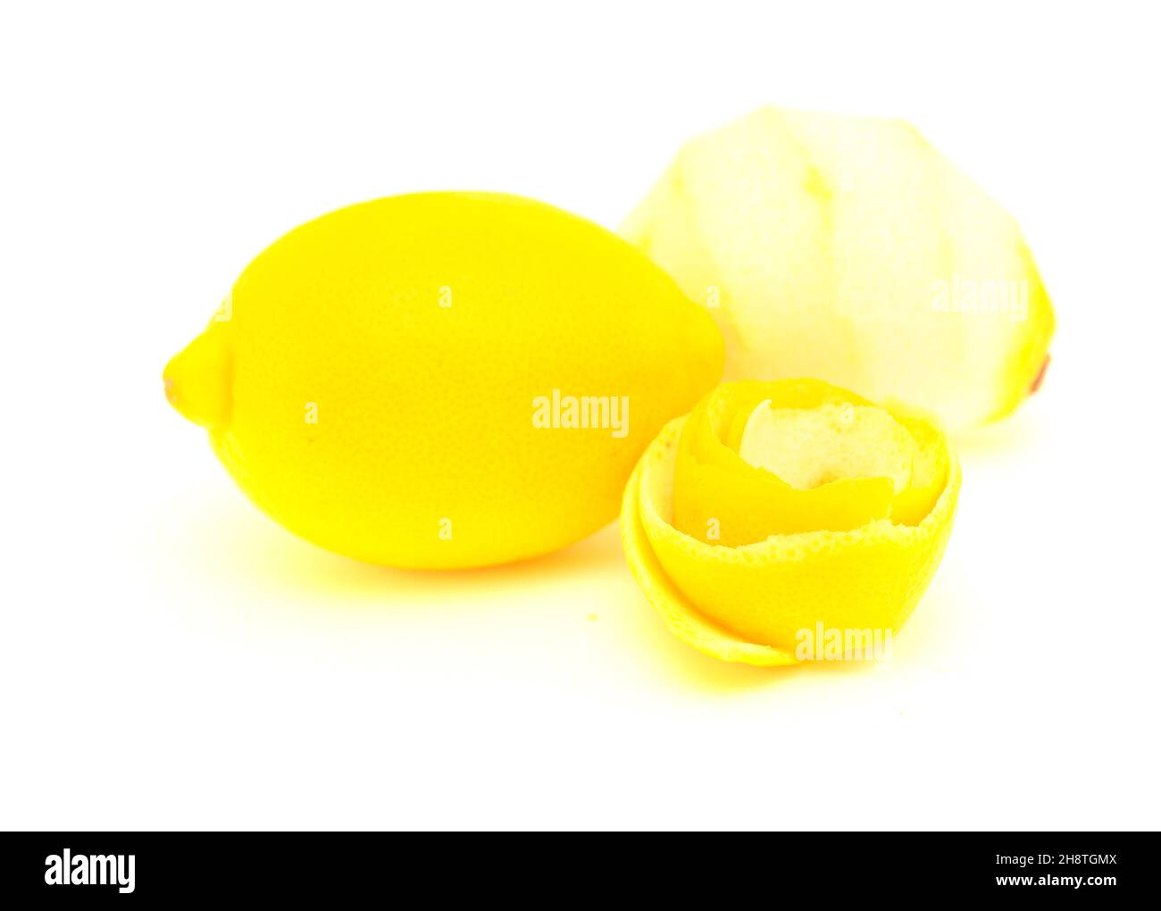 Using lemon peel to make Potpourri in the shape of roses Stock Photo ...