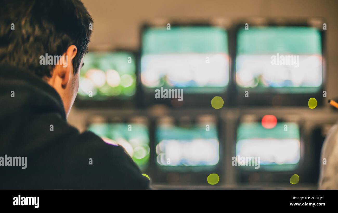 Film editing studio hi-res stock photography and images - Alamy