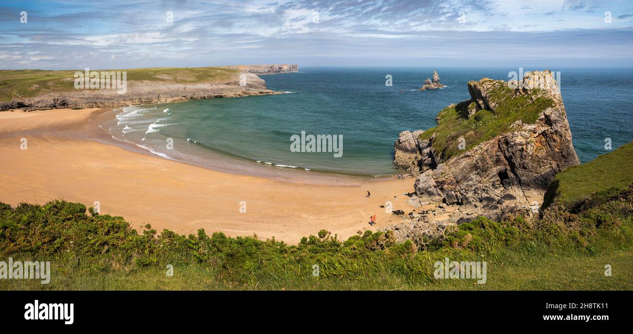 UK, Wales, Pembrokeshire, Bosherston, Broad Haven, Beach and Star Rock ...