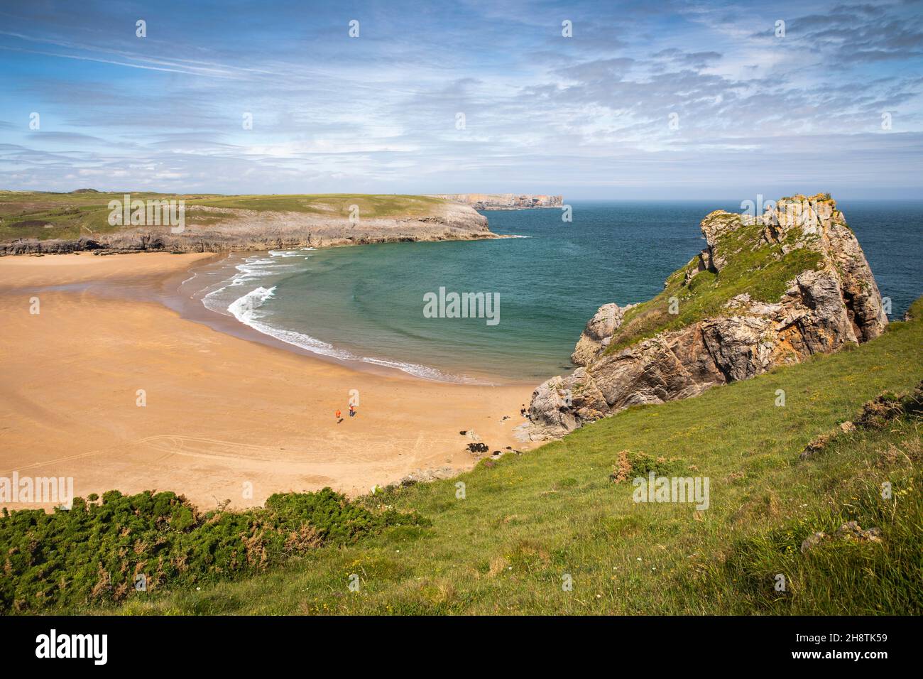 UK, Wales, Pembrokeshire, Bosherston, Broad Haven, Beach and Star Rock ...