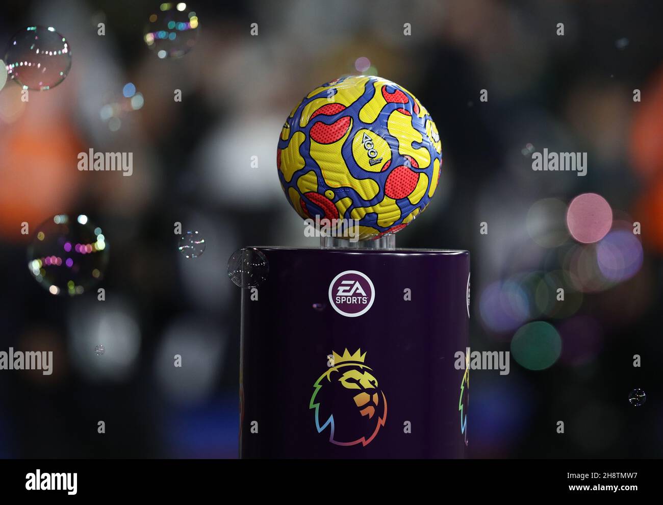 Premier league logo hi-res stock photography and images - Alamy