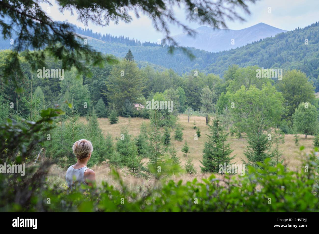 Lady landscape hi-res stock photography and images - Alamy