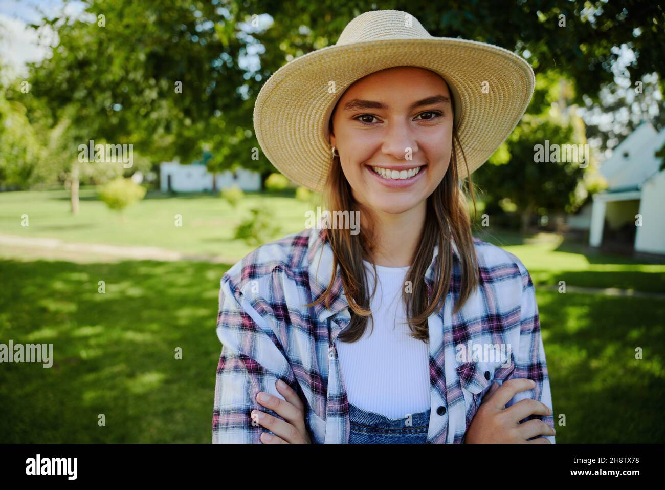 Lady farmer hi-res stock photography and images - Alamy