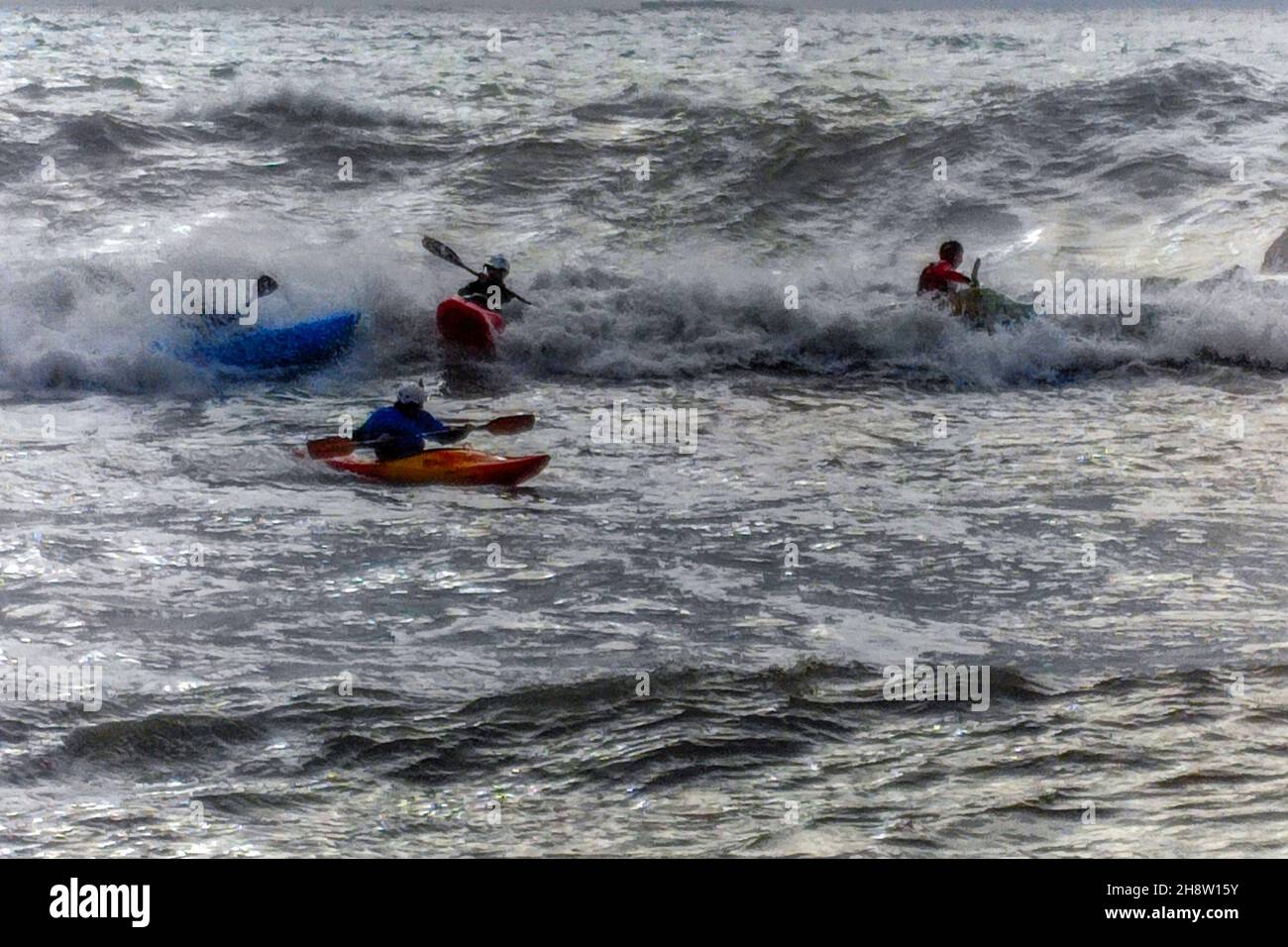 Kayak in storm water hi-res stock photography and images - Alamy