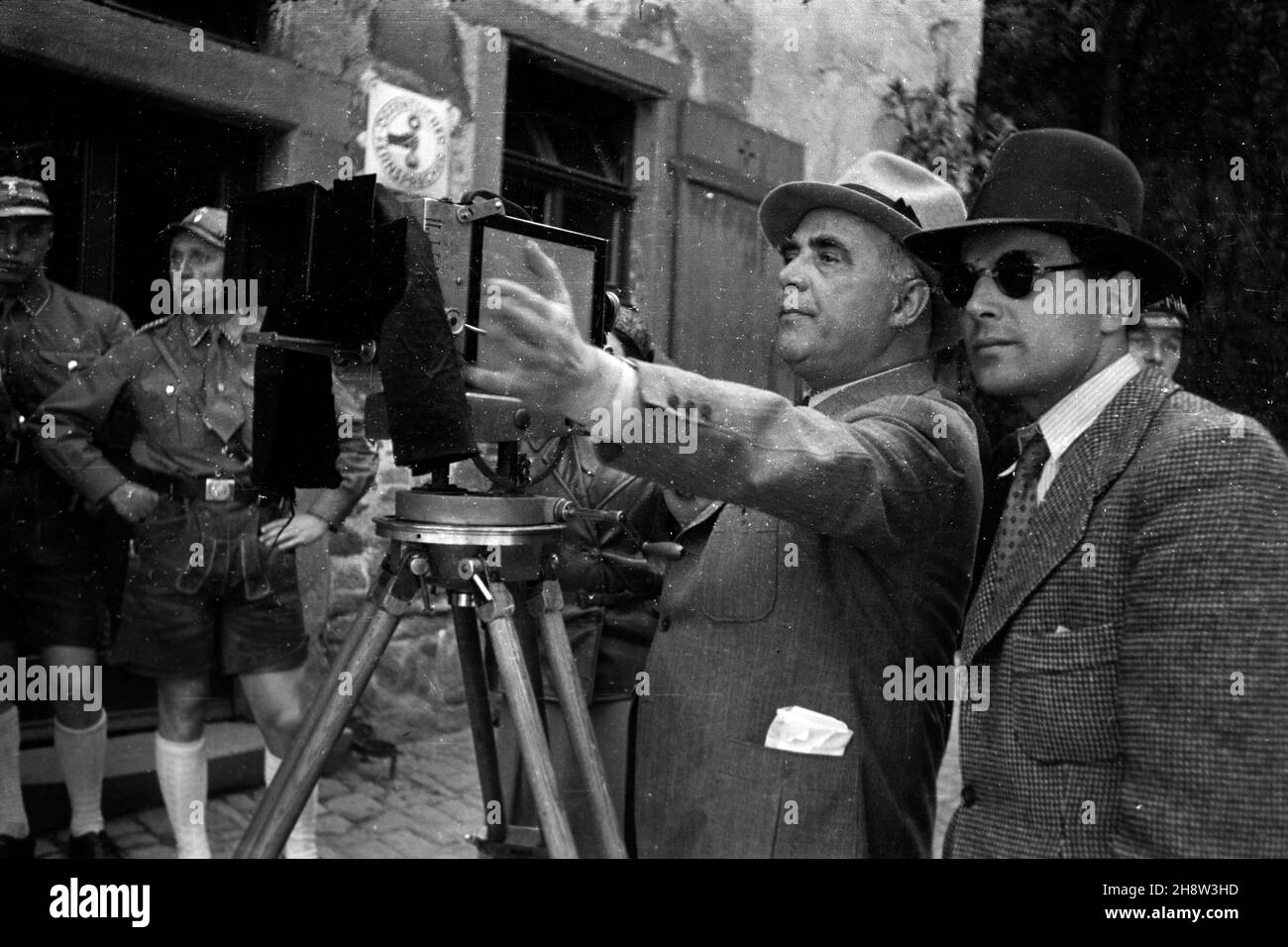 1935 director hi-res stock photography and images - Alamy