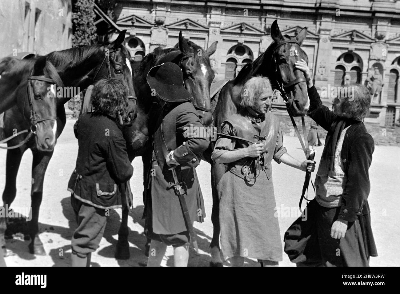 Schauspieler am Set für Liselotte von der Pfalz, Regie: Carl Froelich ...