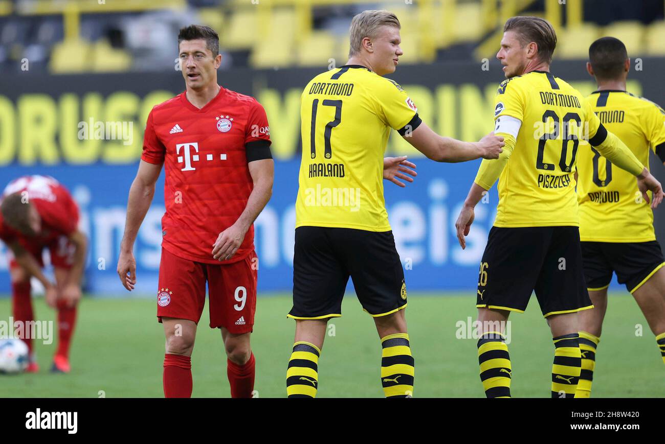 Haaland lewandowski hi-res stock photography and images - Alamy