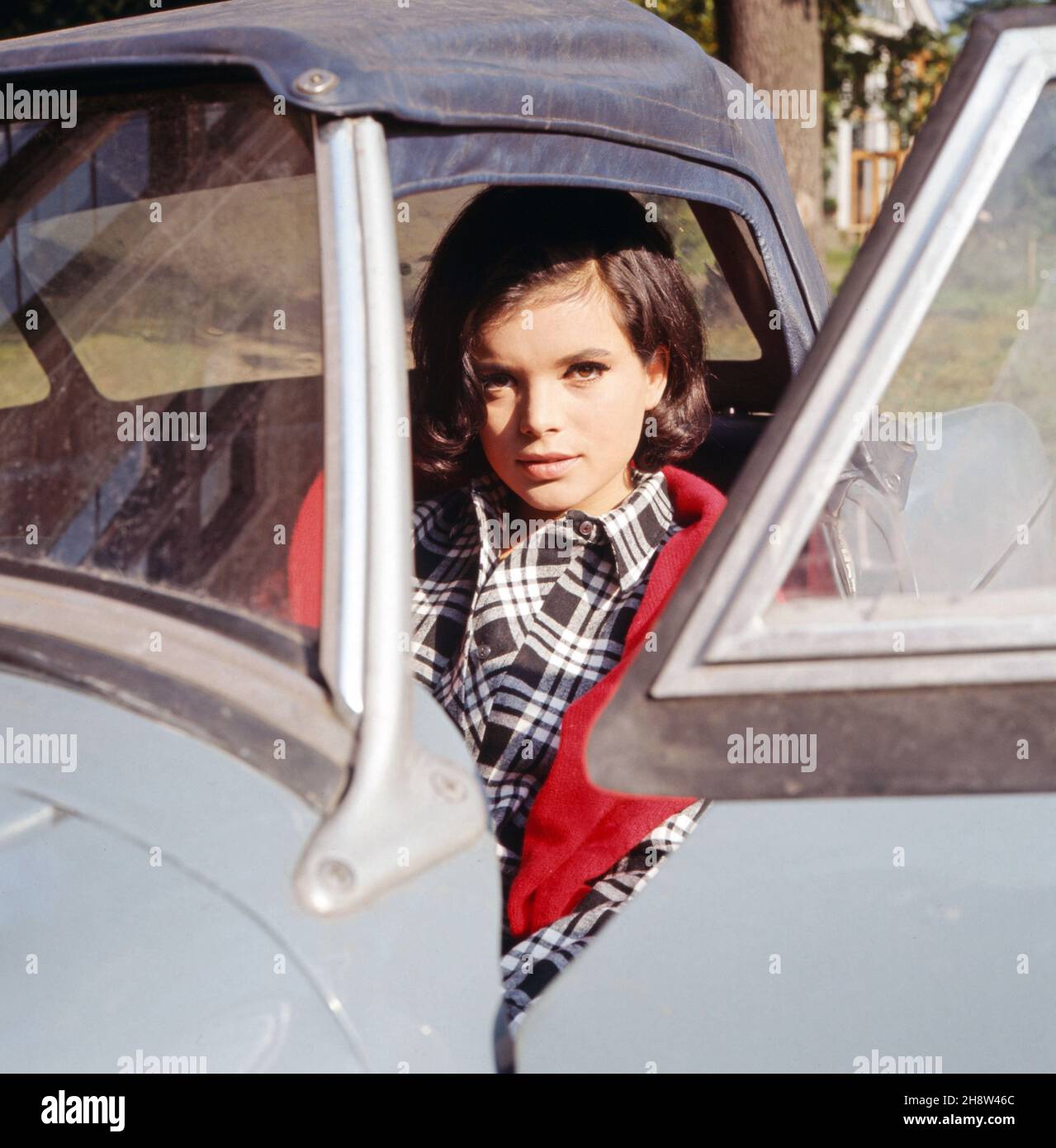 Uschi Glas, deutsche Schauspielerin, Deutschland Mitte 1960er Jahre. German actress Uschi Glas ...