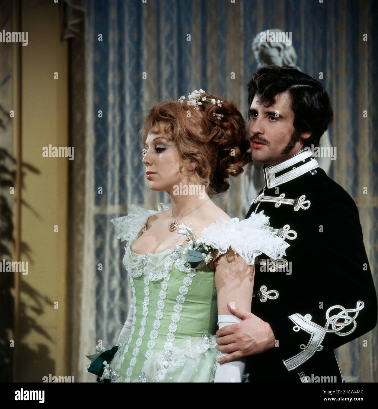 Der Letzte Walzer, Operette von Oscar Strauss, ZDF Fernsehverfilmung ...