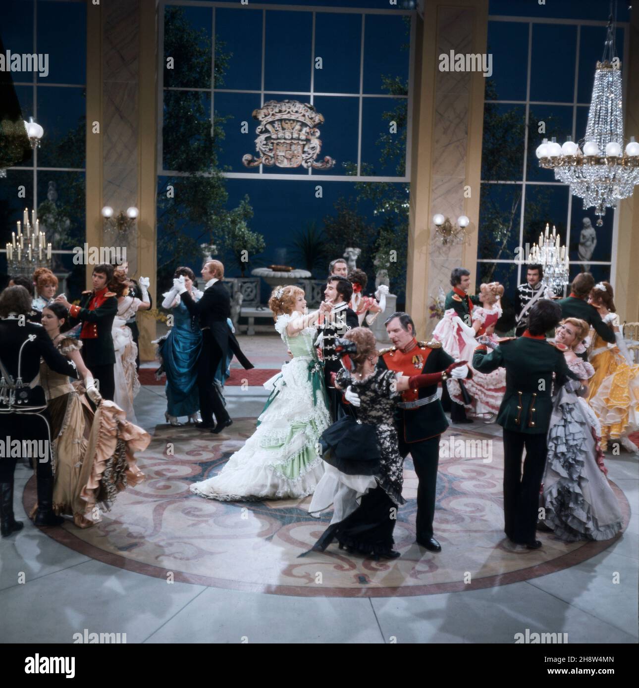 Der Letzte Walzer, Operette von Oscar Strauss, ZDF Fernsehverfilmung ...