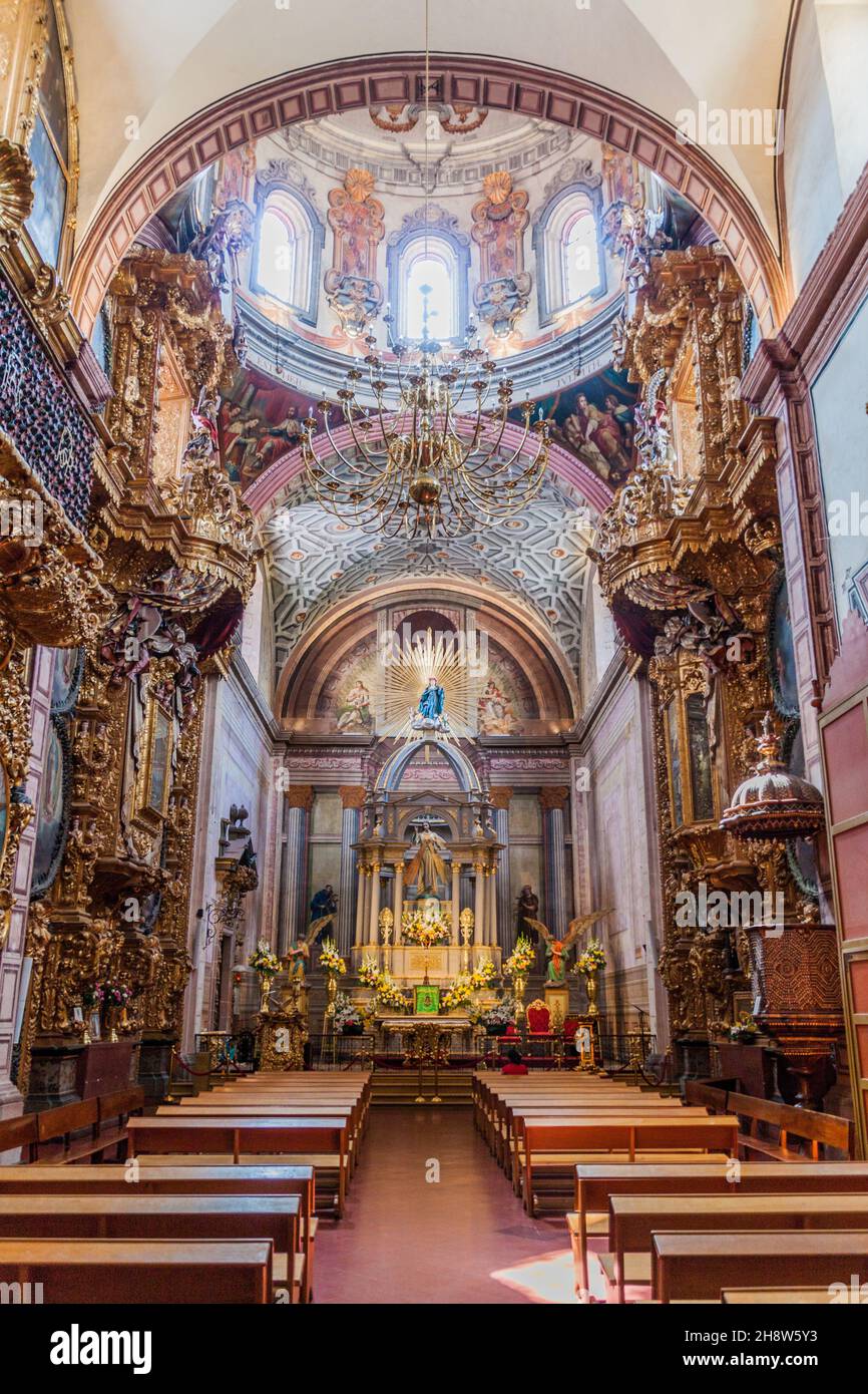 QUERETARO, MEXICO: OCTOBER 3, 2016: Interior of Templo de Santa Rosa de ...