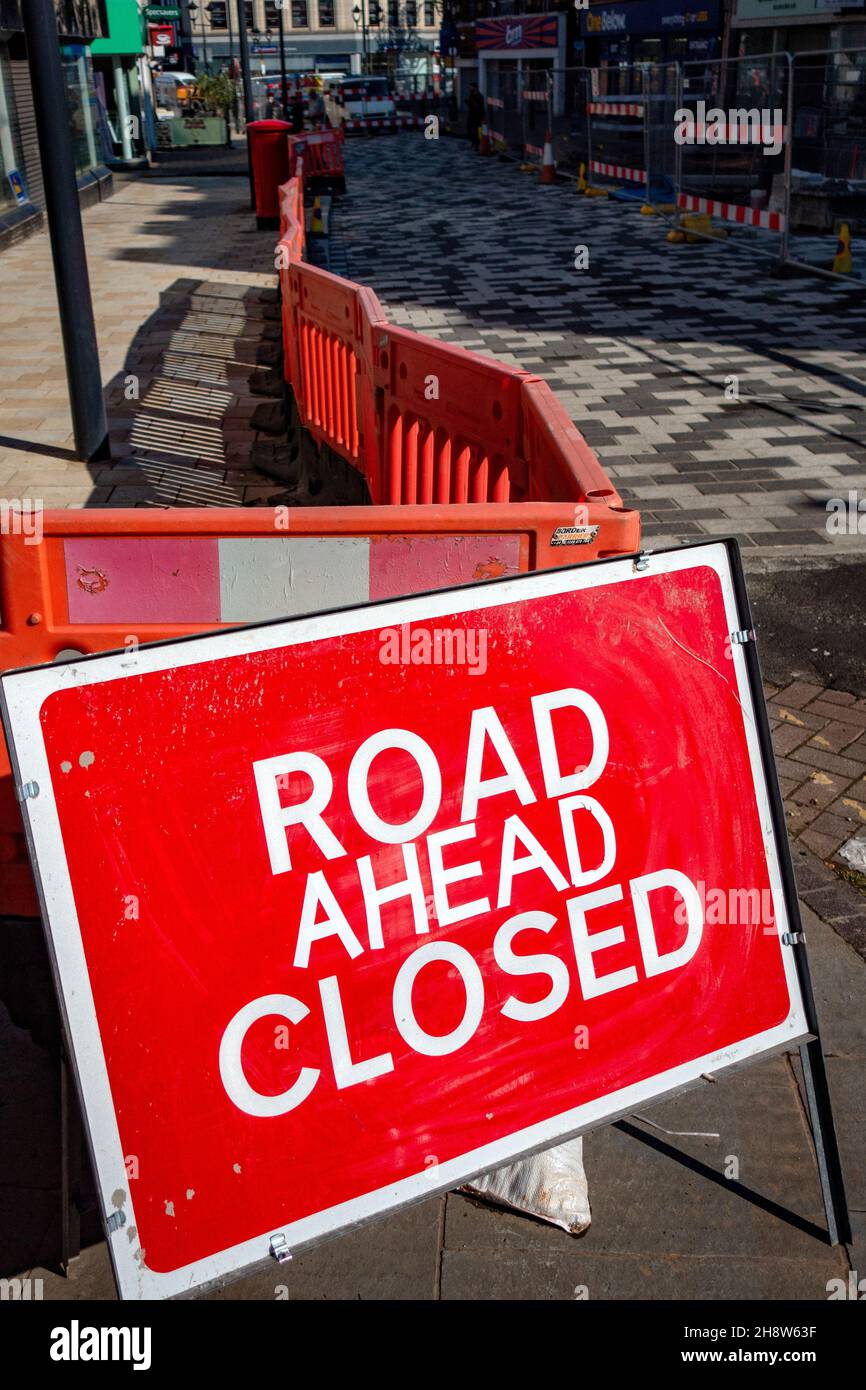 Paved road closed public hi-res stock photography and images - Alamy