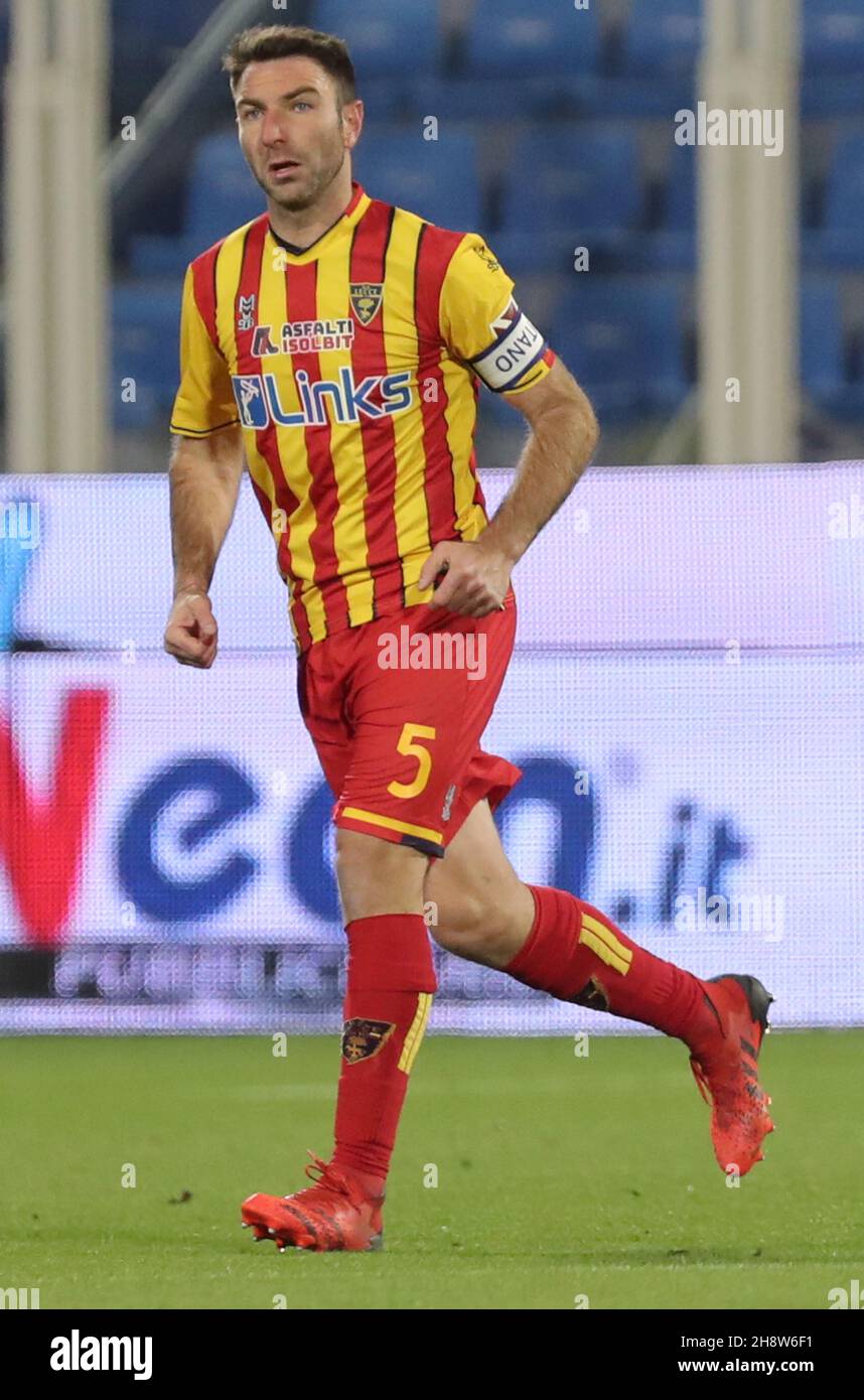 Str stringer hi-res stock photography and images - Alamy