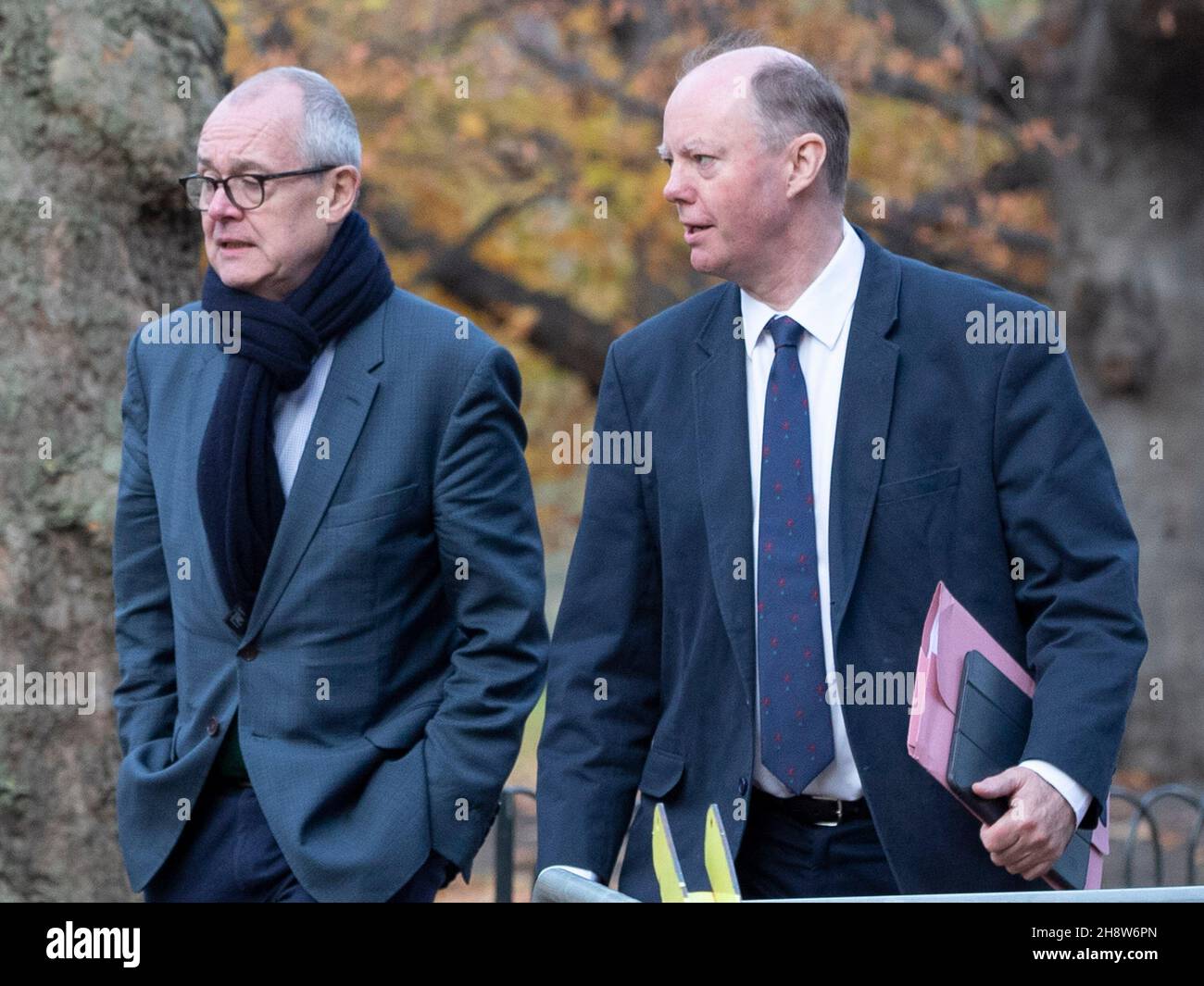 Chris whitty london park hi-res stock photography and images - Alamy