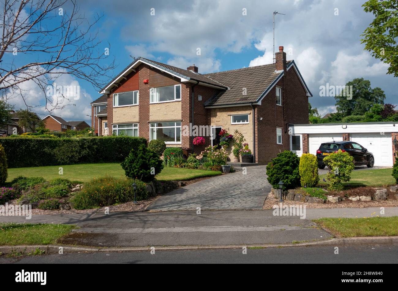 Semi Detached House Driveway Stock 4+ Thousand Driveway House Europe