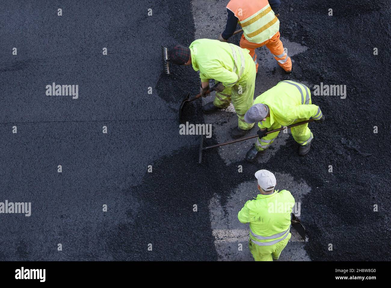 Asphalting hi-res stock photography and images - Alamy