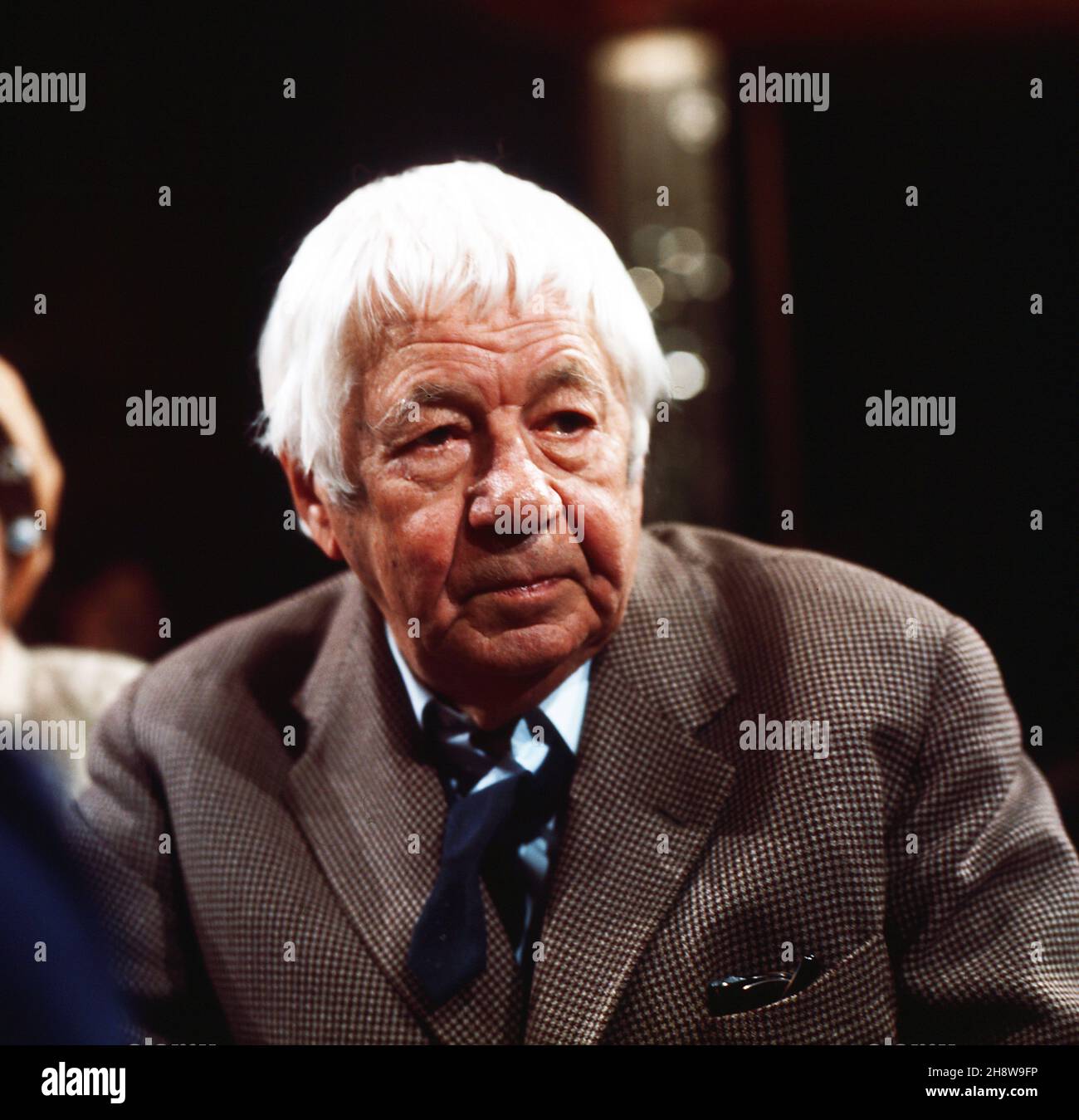 Paul Hörbiger, österreichischer Schauspieler, in seiner Sendereihe "Der ...