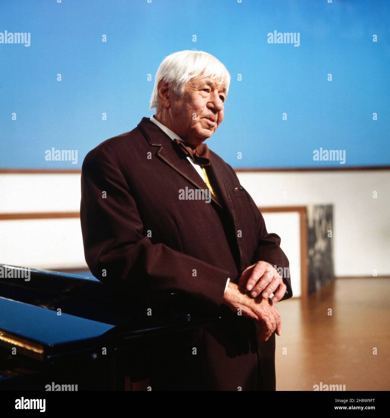 70s tv series hi-res stock photography and images - Alamy