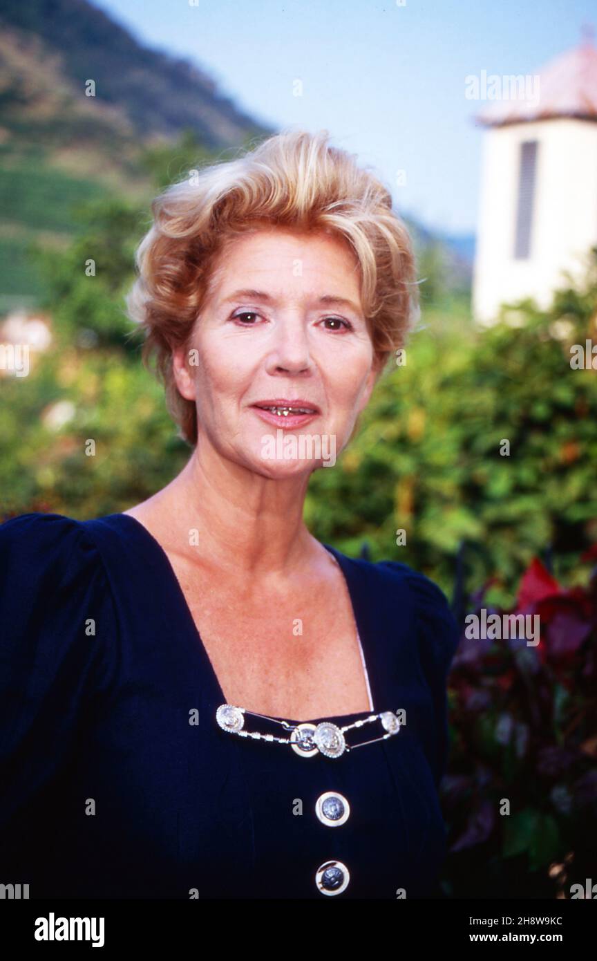 Christiane Hörbiger, österreichische Schauspielerin, in dem Fernsehfilm ...