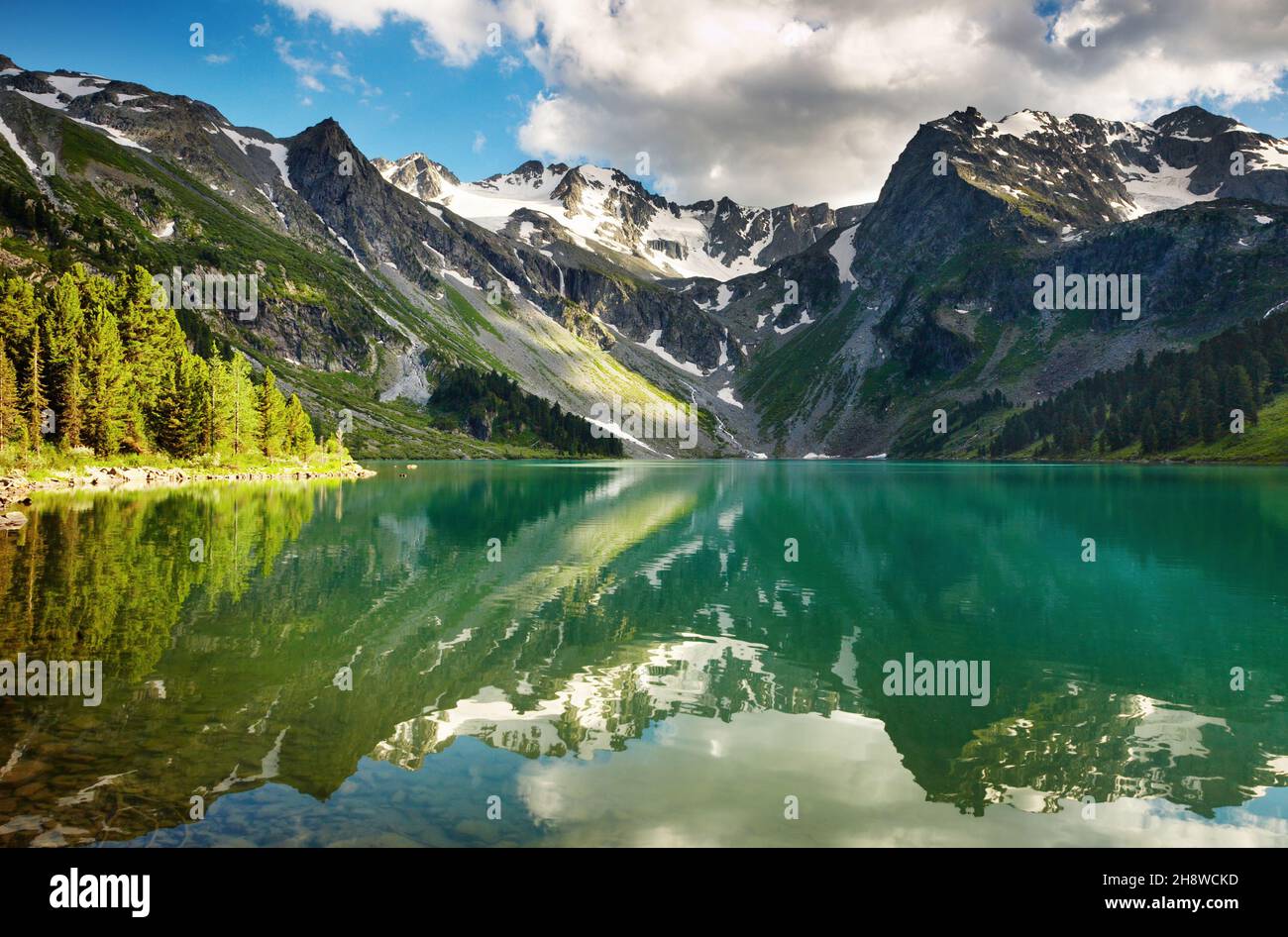 Beautiful lake in Altai mountains Stock Photo - Alamy