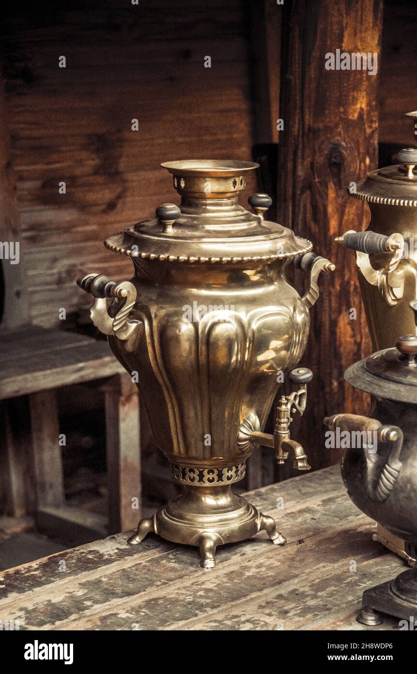 Samovar with handles Stock Photo - Alamy
