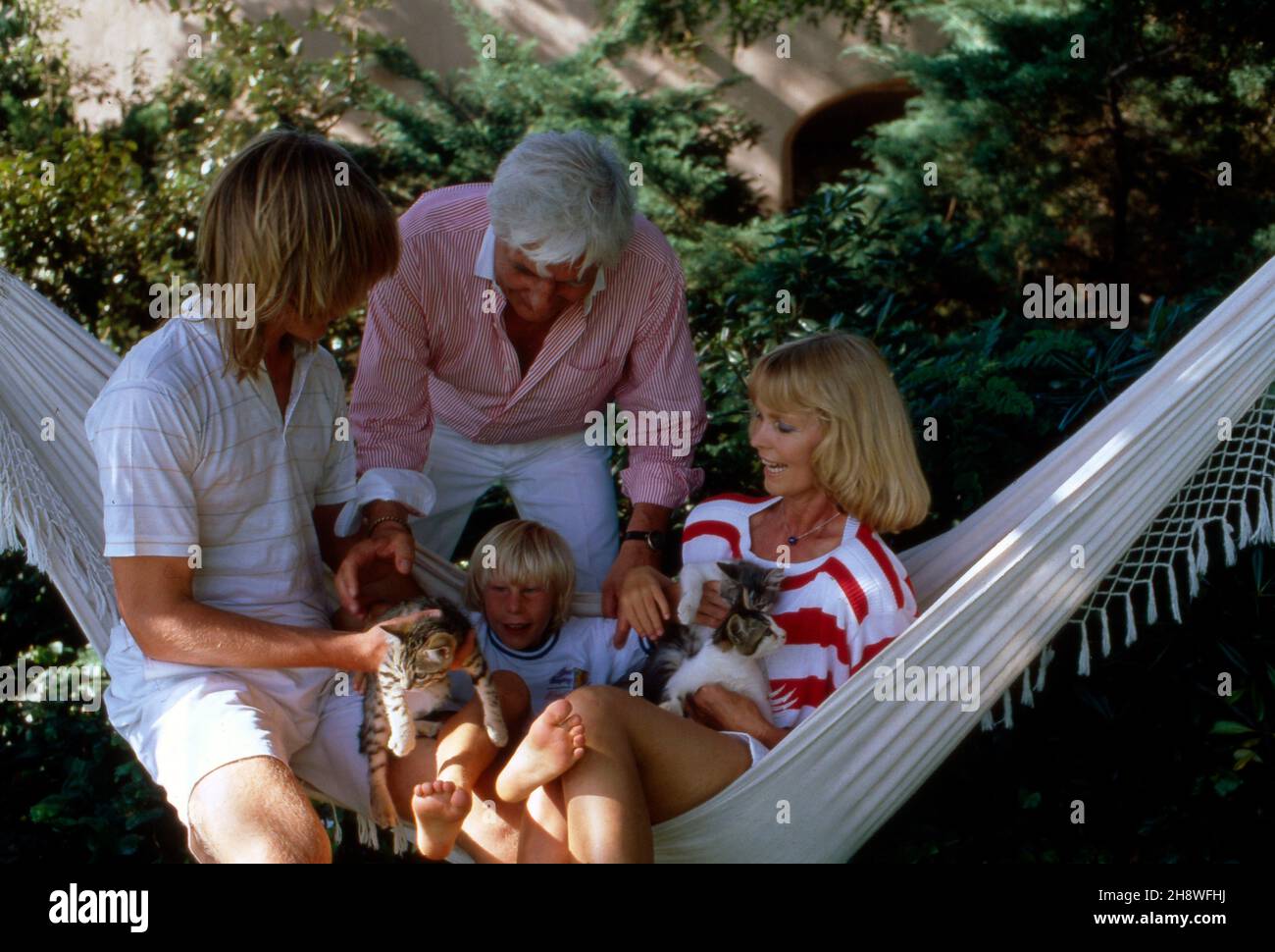 Gunter Sachs mit Ehefrau Mirja und den Söhnen Christian Gunnar (links ...