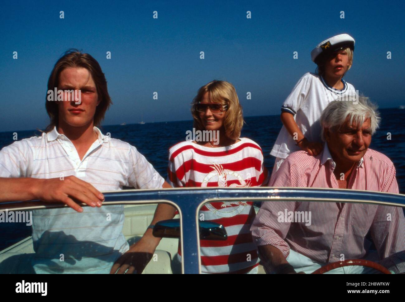 Gunter Sachs mit Ehefrau Mirja und den Söhnen Christian Gunnar (links ...