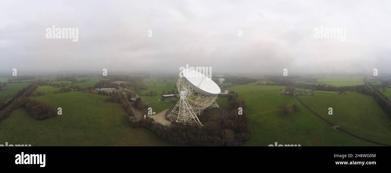 Panoramic view of Jodrell Bank Discovery Center on a cloudy day Stock ...