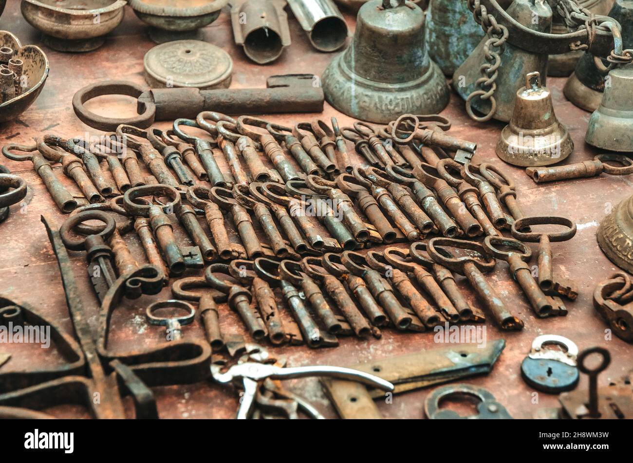 Set of old keys Stock Photo - Alamy