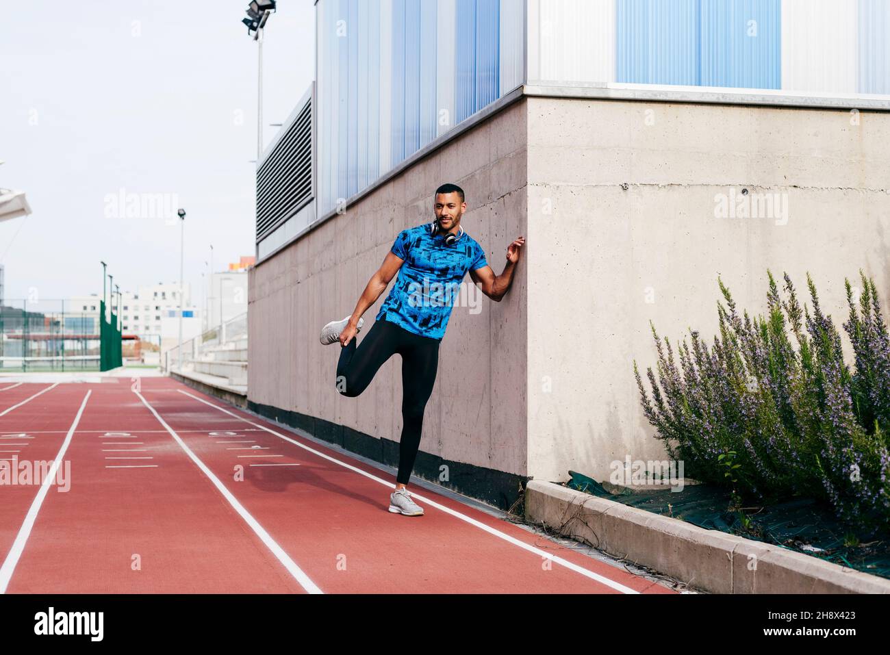 Attractive man running on hi-res stock photography and images - Alamy