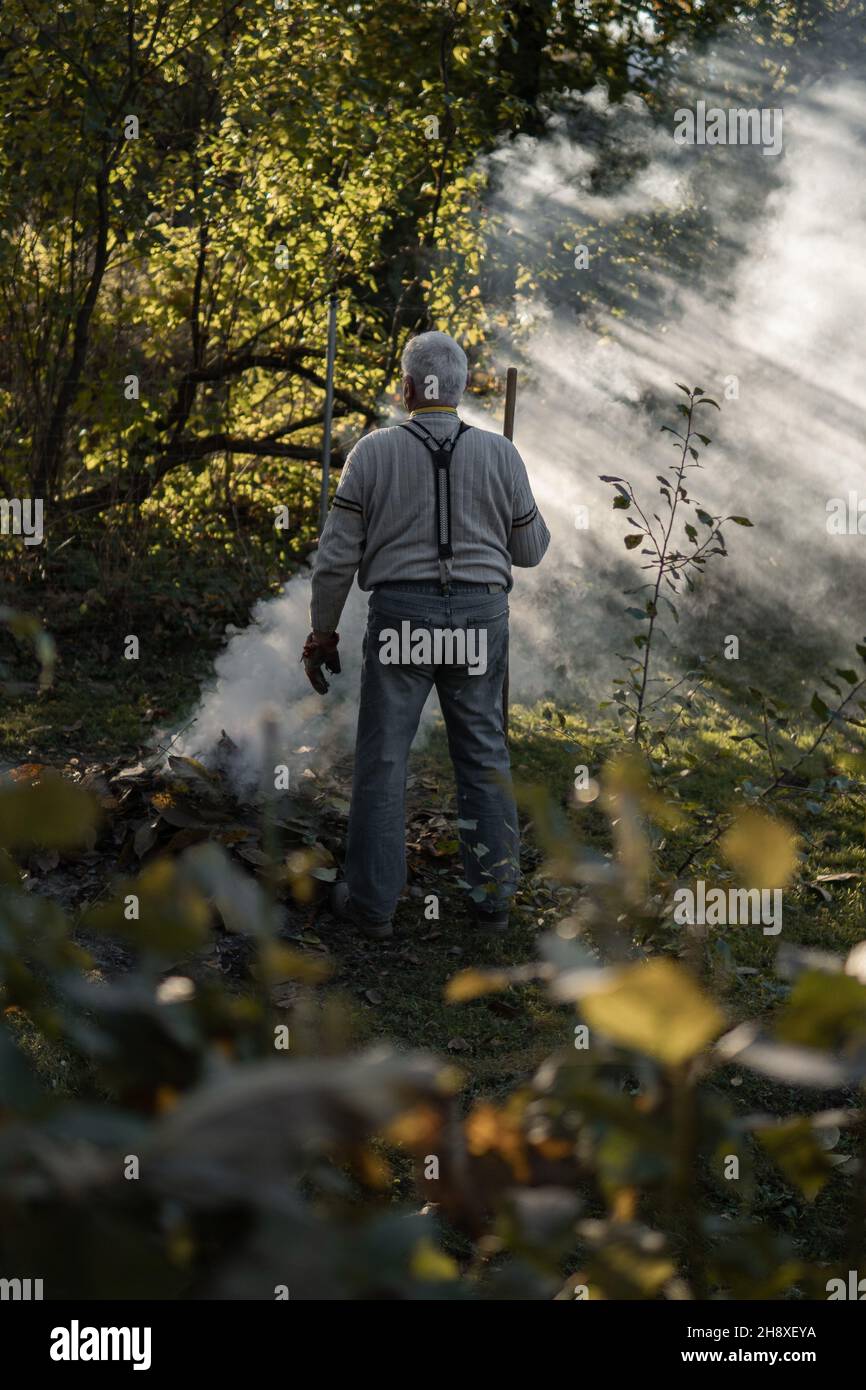 Old photo farm worker hi-res stock photography and images - Alamy