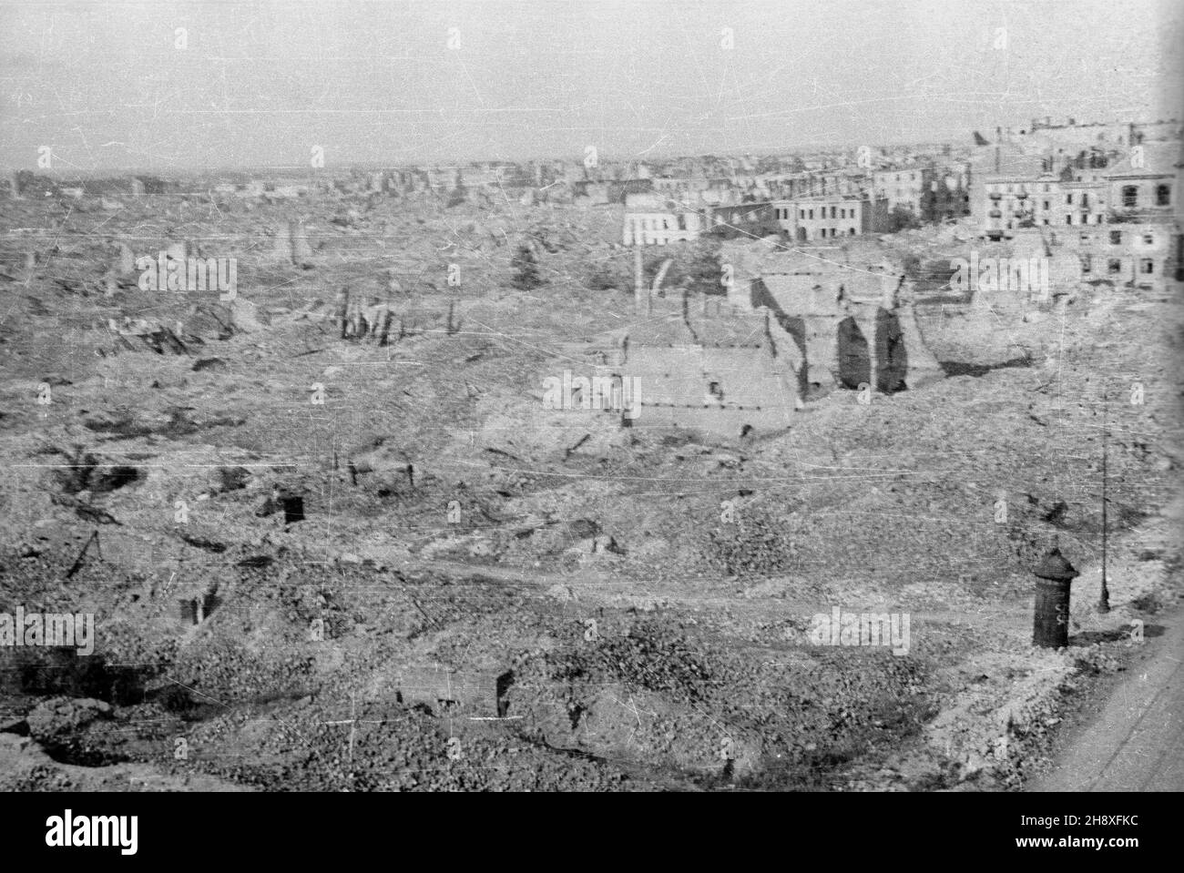 Warszawa, 1946. Ruiny dawnego getta. pp PAP/Stanis³aw D¹browiecki ...
