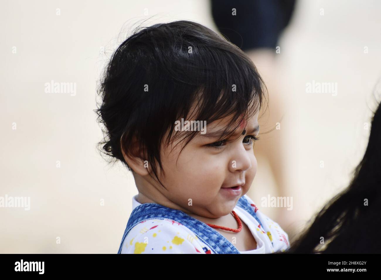 Bindi mark hi-res stock photography and images - Alamy