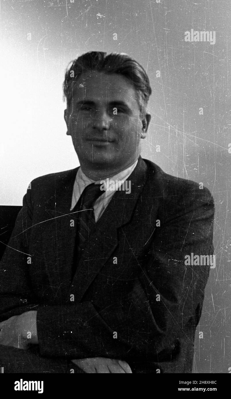 Polska, 1946. Premier Edward Osóbka-Morawski. po/gr PAP/Jerzy ...