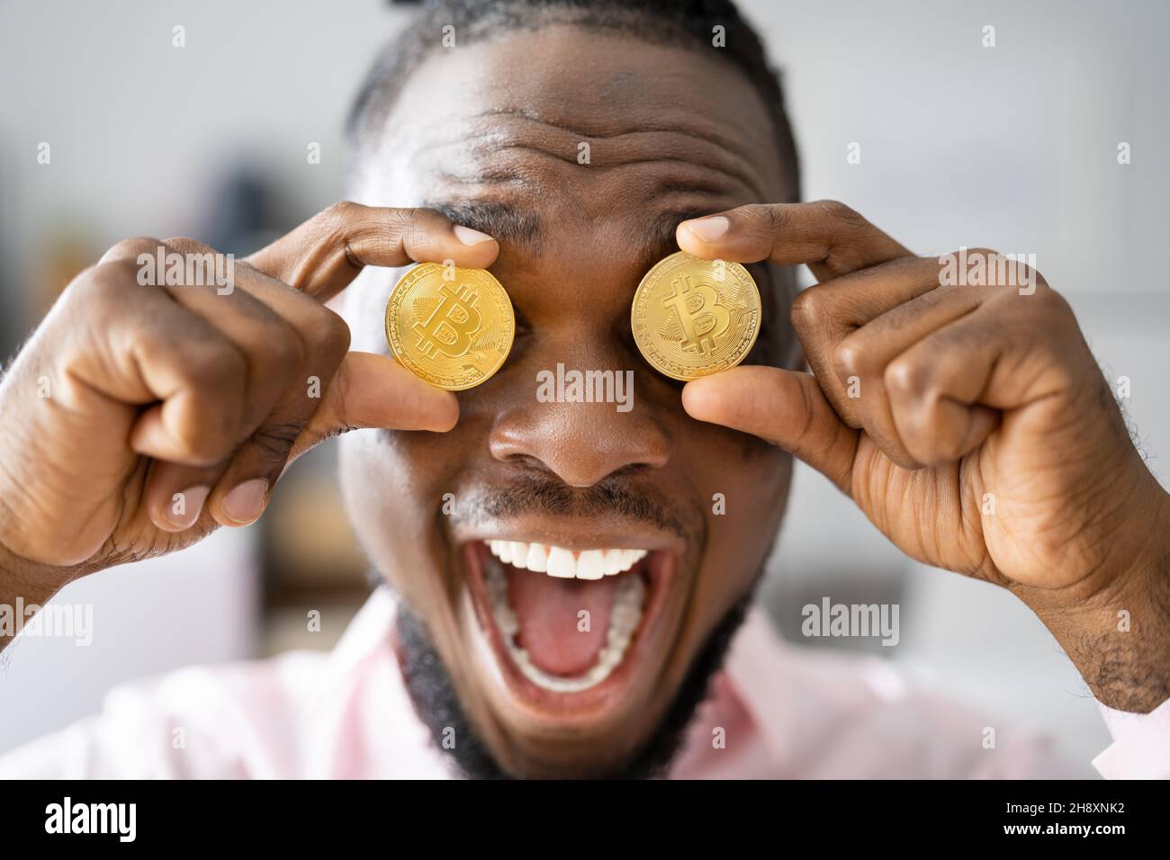 Bitcoin Digital Currency Technology. Electronic Financial Gold Stock ...