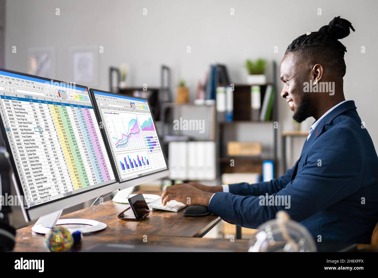 Analyst Employee Using Spreadsheet On Computer Screen Stock Photo - Alamy