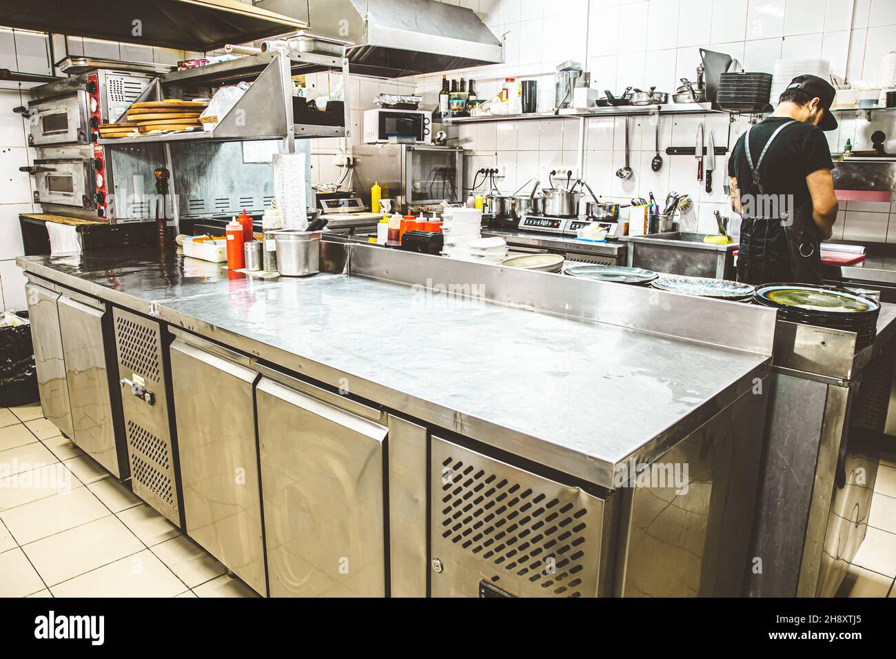 Hospital kitchen equipment hi-res stock photography and images - Alamy
