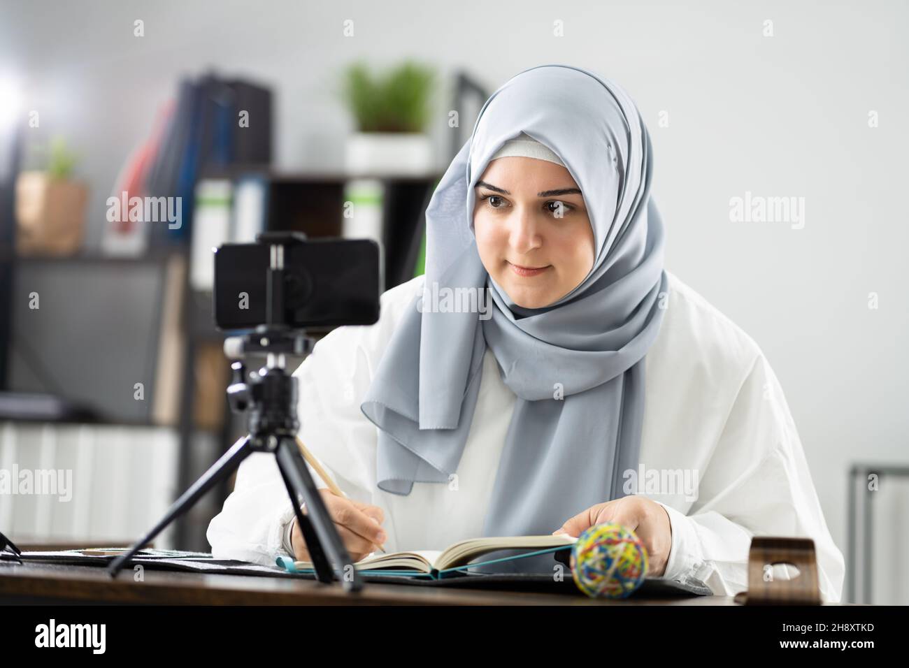 Virtual Online Training Conference. Meet Learning Coach Stock Photo - Alamy