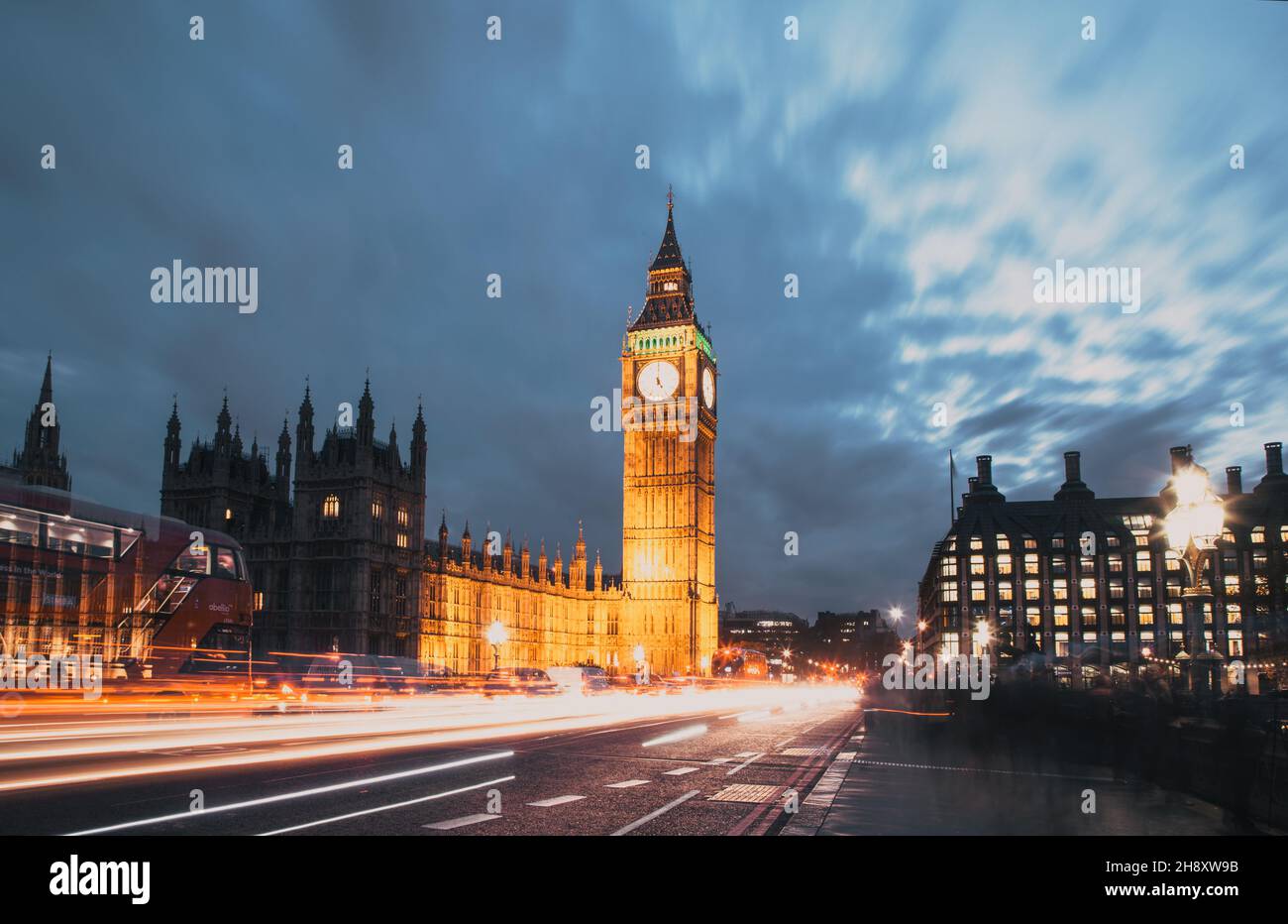 night time in London Big Ben and Westminster palace Stock Photo - Alamy