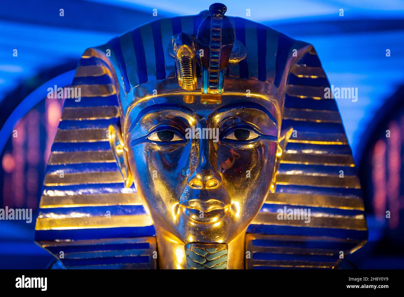 Dubai, UAE, 15.11.2021. Modern replica of the Golden Mask of King ...