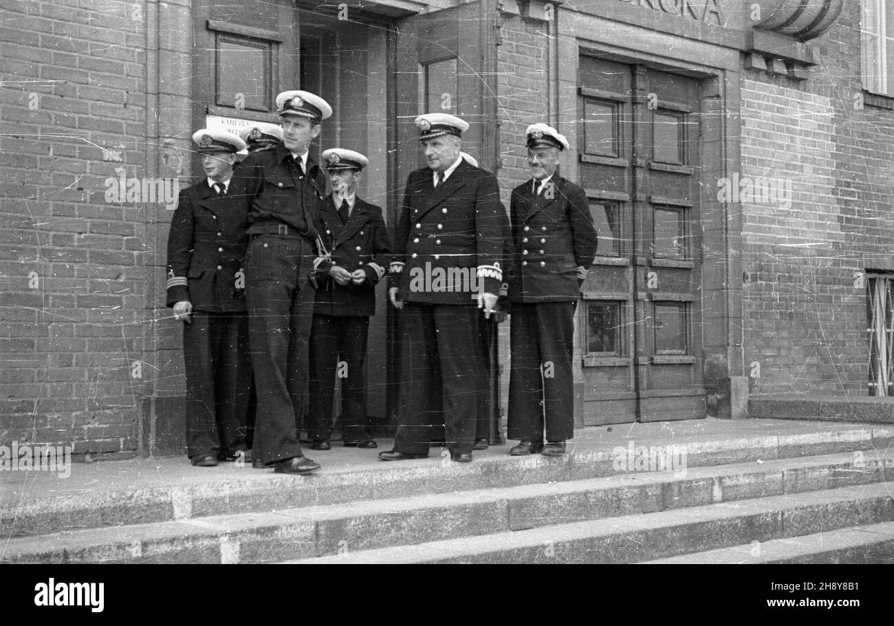 Polish naval academy hi-res stock photography and images - Alamy