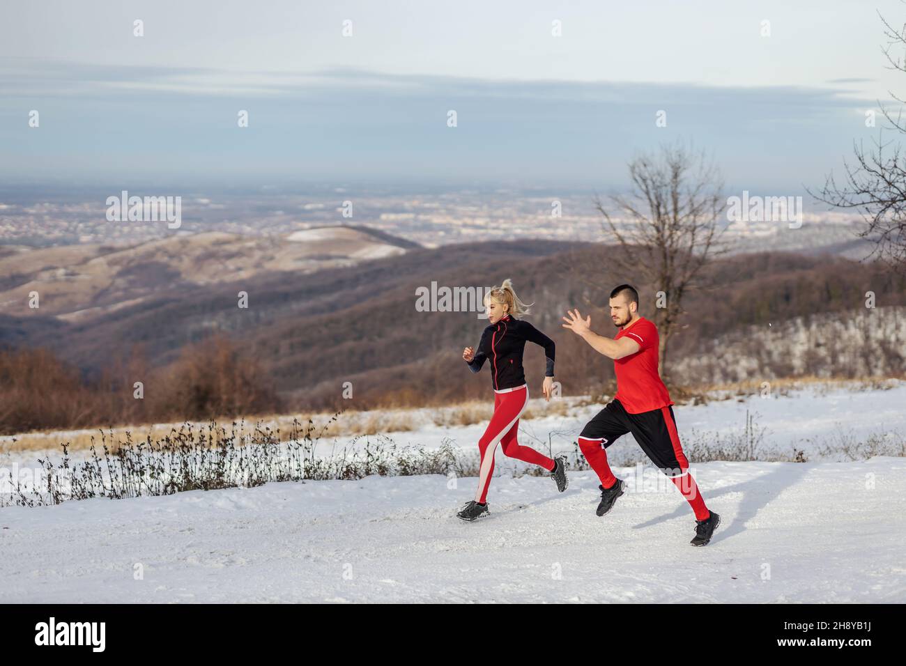 Female sprinter winter hi-res stock photography and images - Alamy