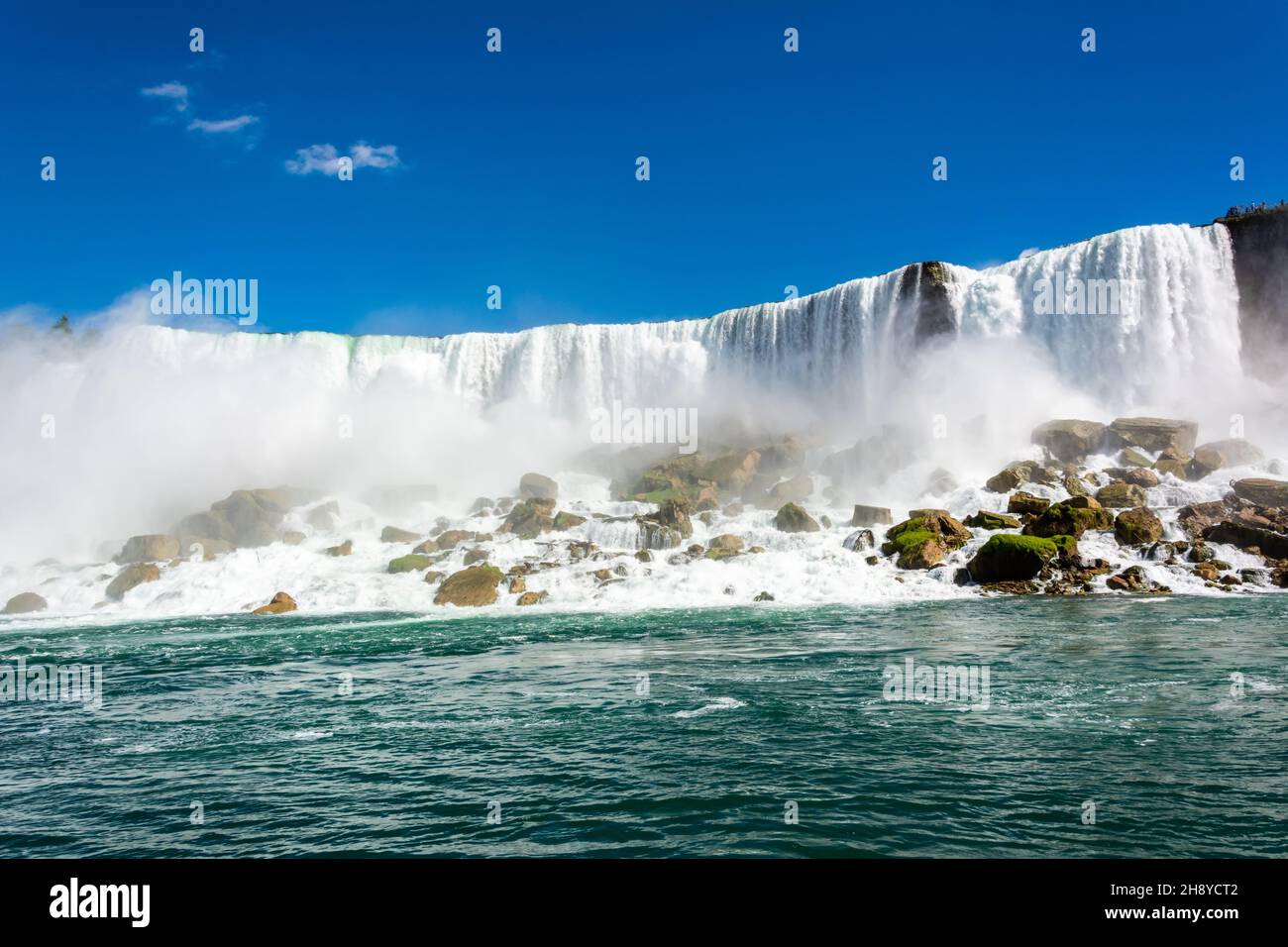 The American Falls, the second-largest of the three waterfalls that ...