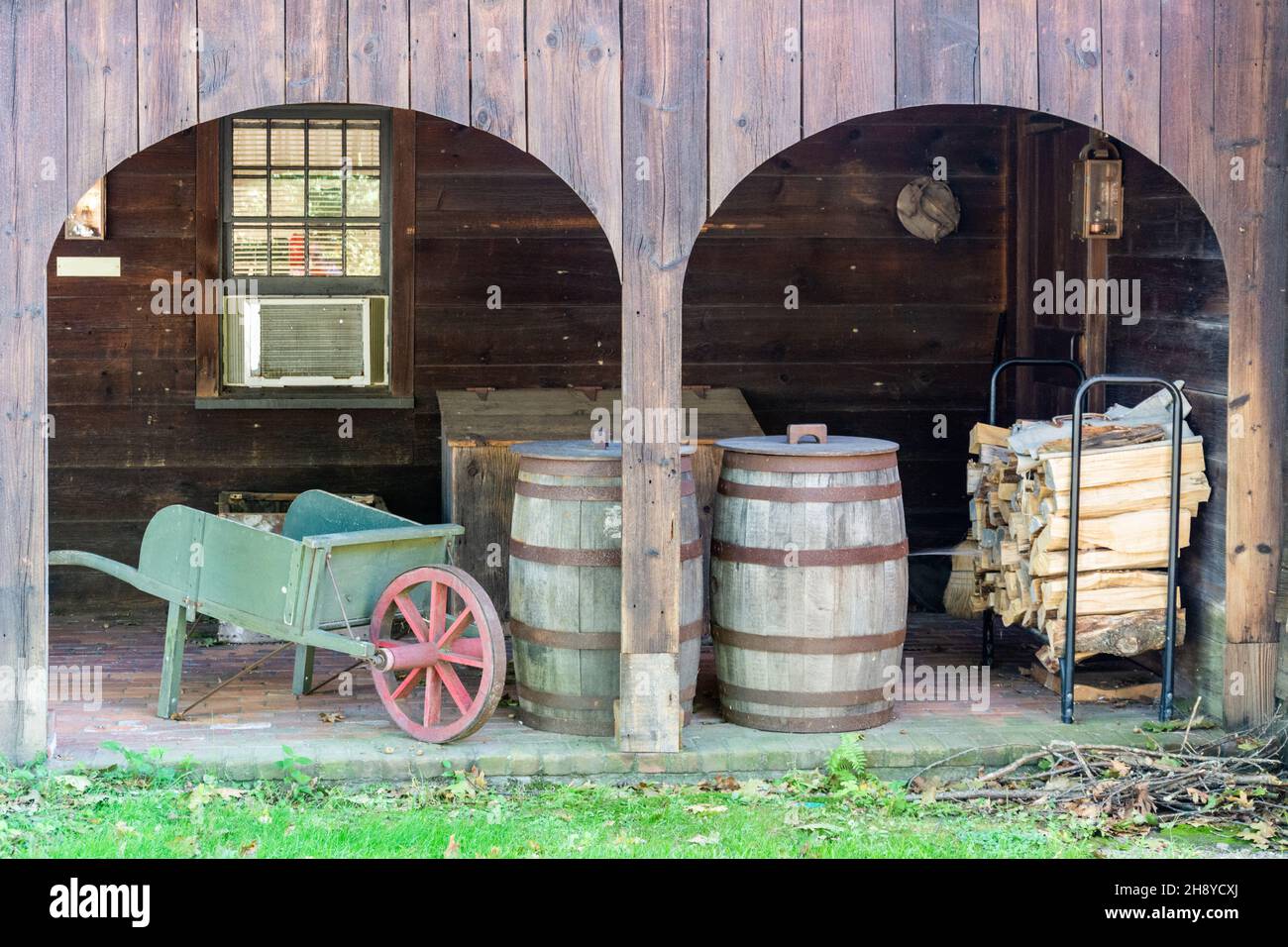 Wooden wheel barrow hi-res stock photography and images - Alamy