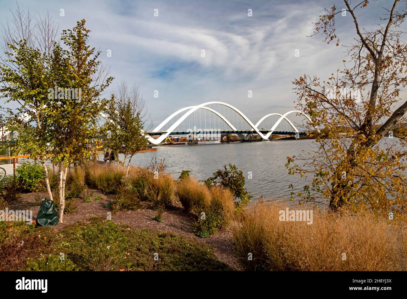 Washington, DC - The new Frederick Douglass Memorial Bridge, which ...