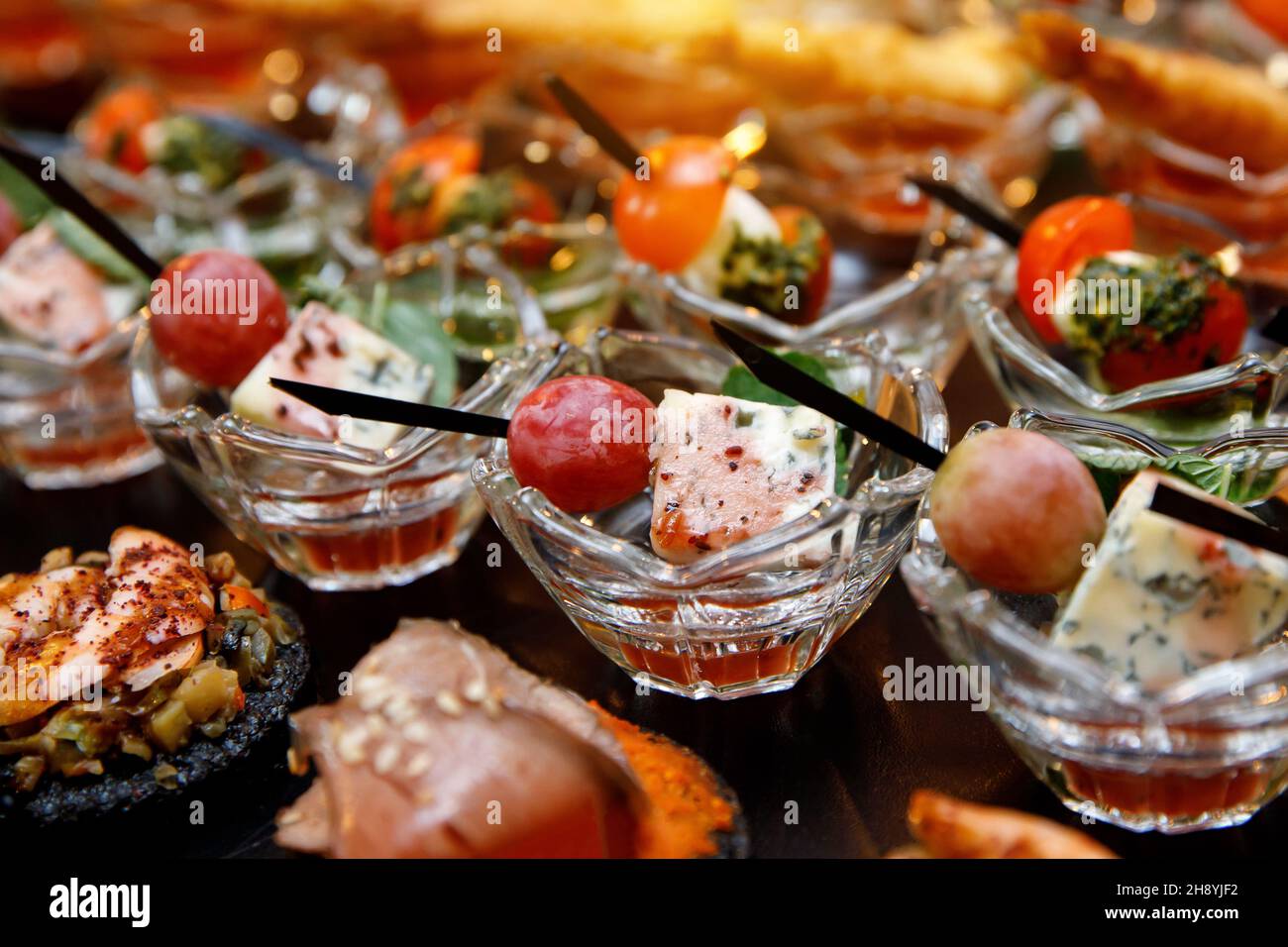 Selection elegant canapes hi-res stock photography and images - Alamy