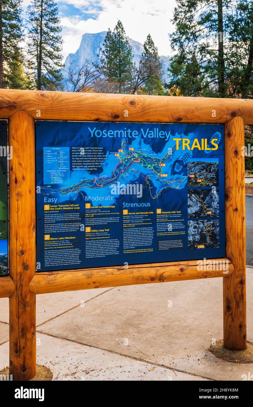 Yosemite national park map hi-res stock photography and images - Alamy